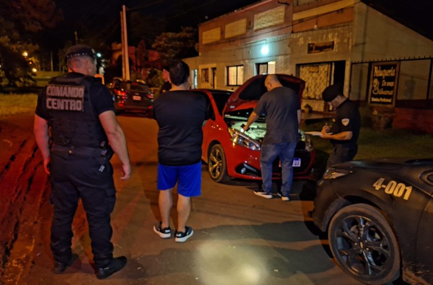 Con rastreo satelital interceptaron en Oberá un auto robado en Buenos Aires y detuvieron al ...